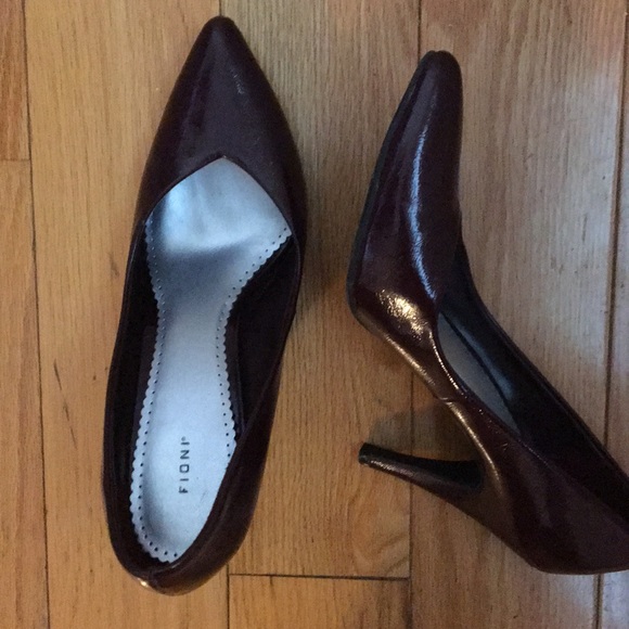 FIONI Clothing | Shoes | Burgundy Heels | Poshmark